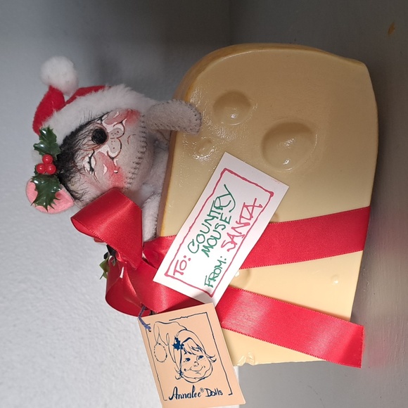 Annalee | Holiday | Vintage Annalee Christmas Mouse In Slice Of Cheese ...
